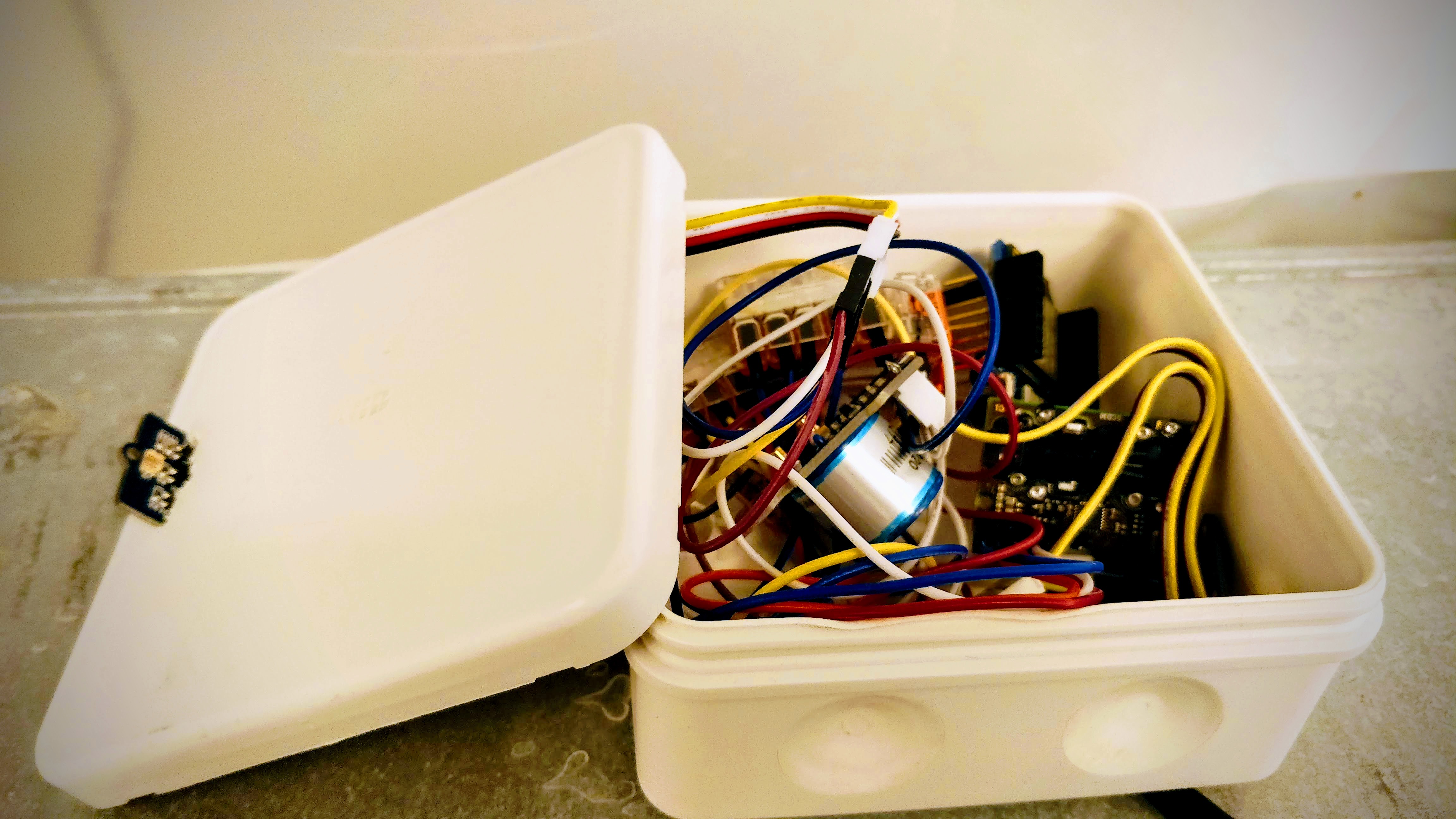 Automated wireless environment logger - EnvirXX